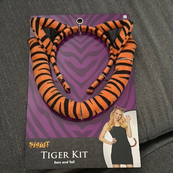 Spirit | Costumes | Spirit Tiger Kit With Ears And Tail | Poshmark